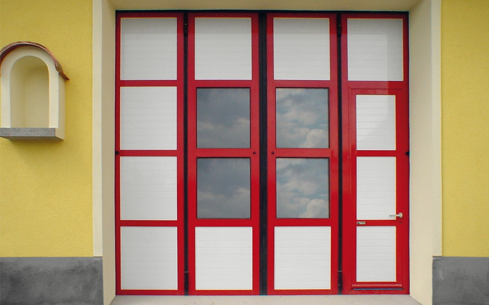 Fotos Industrie Falttore AL601F | Lindpointner Torsysteme