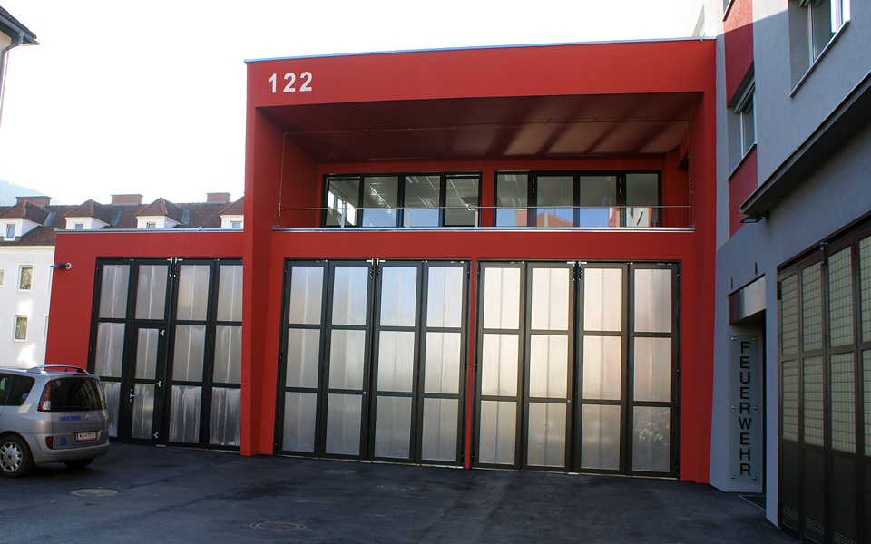 Fotos Industrie Falttore ST602F | Lindpointner Torsysteme