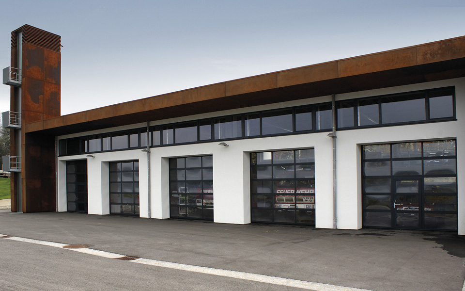 Sektionaltore, Sektionaltor, Industrie - Lindpointner Torsysteme GmbH